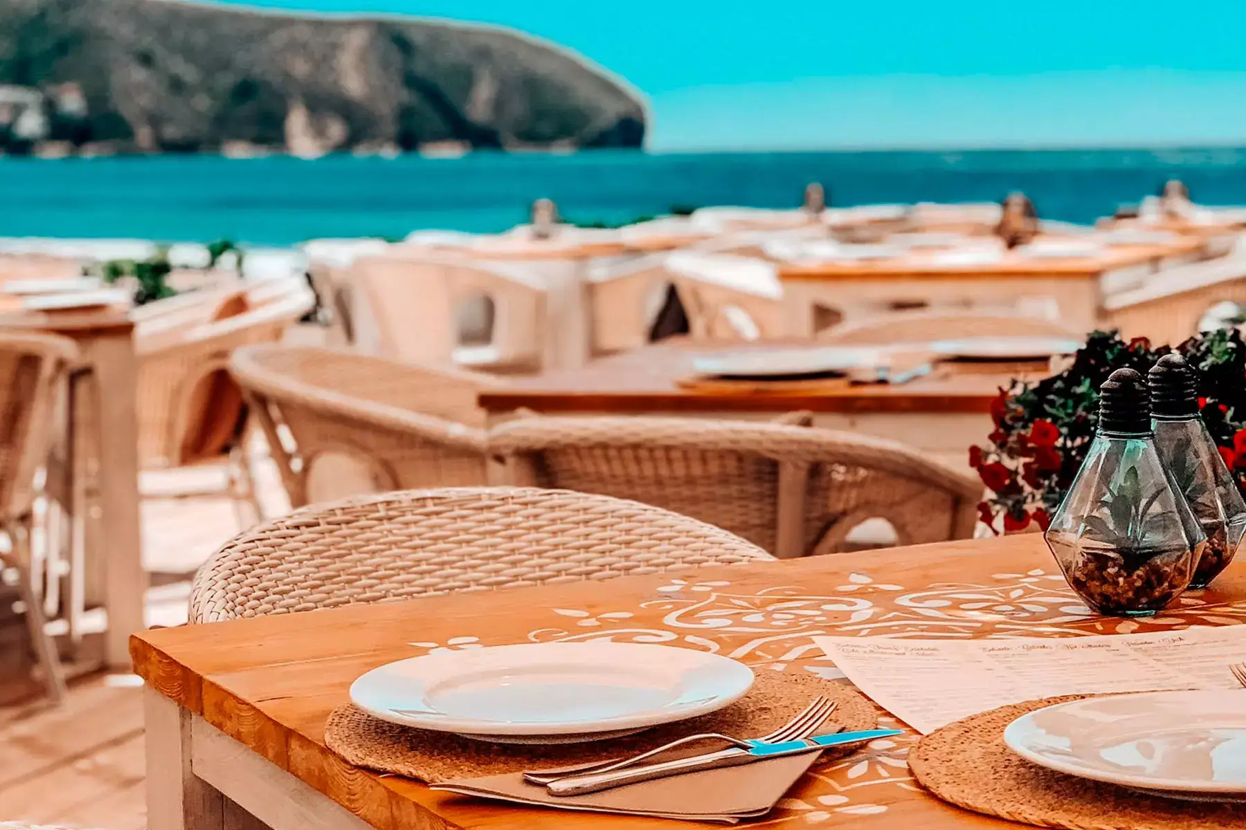 Restaurante El Chamizo Moraira: Gastronomía Frente al Mar Mediterráneo